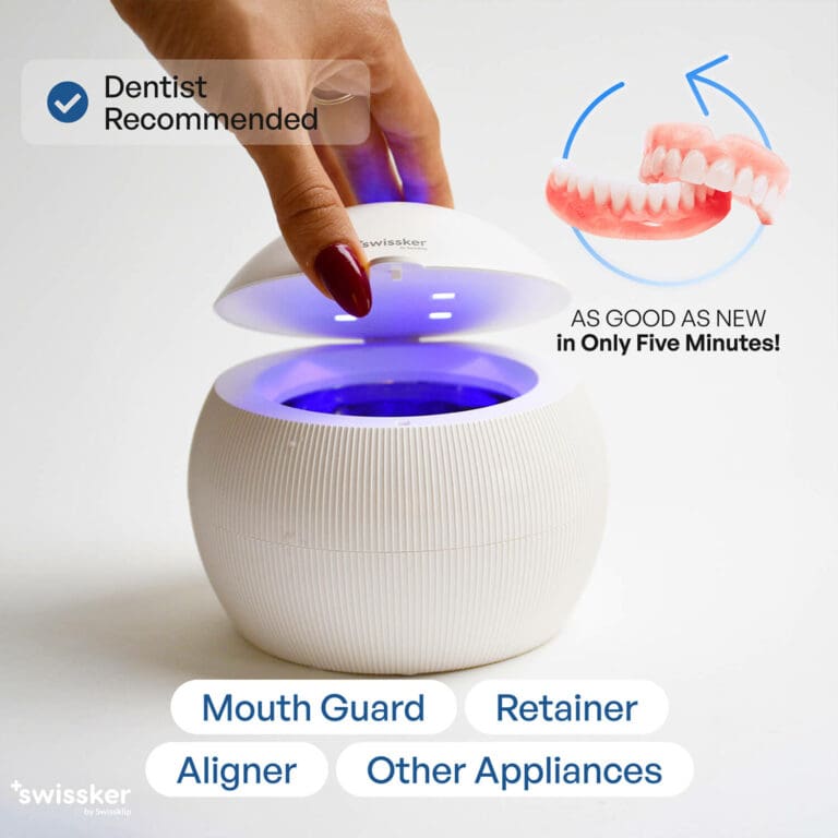 Ultrasonic denture and retainer cleaner