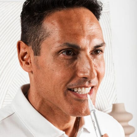 ShinePen | Teeth Whitening Pen - Swissklip